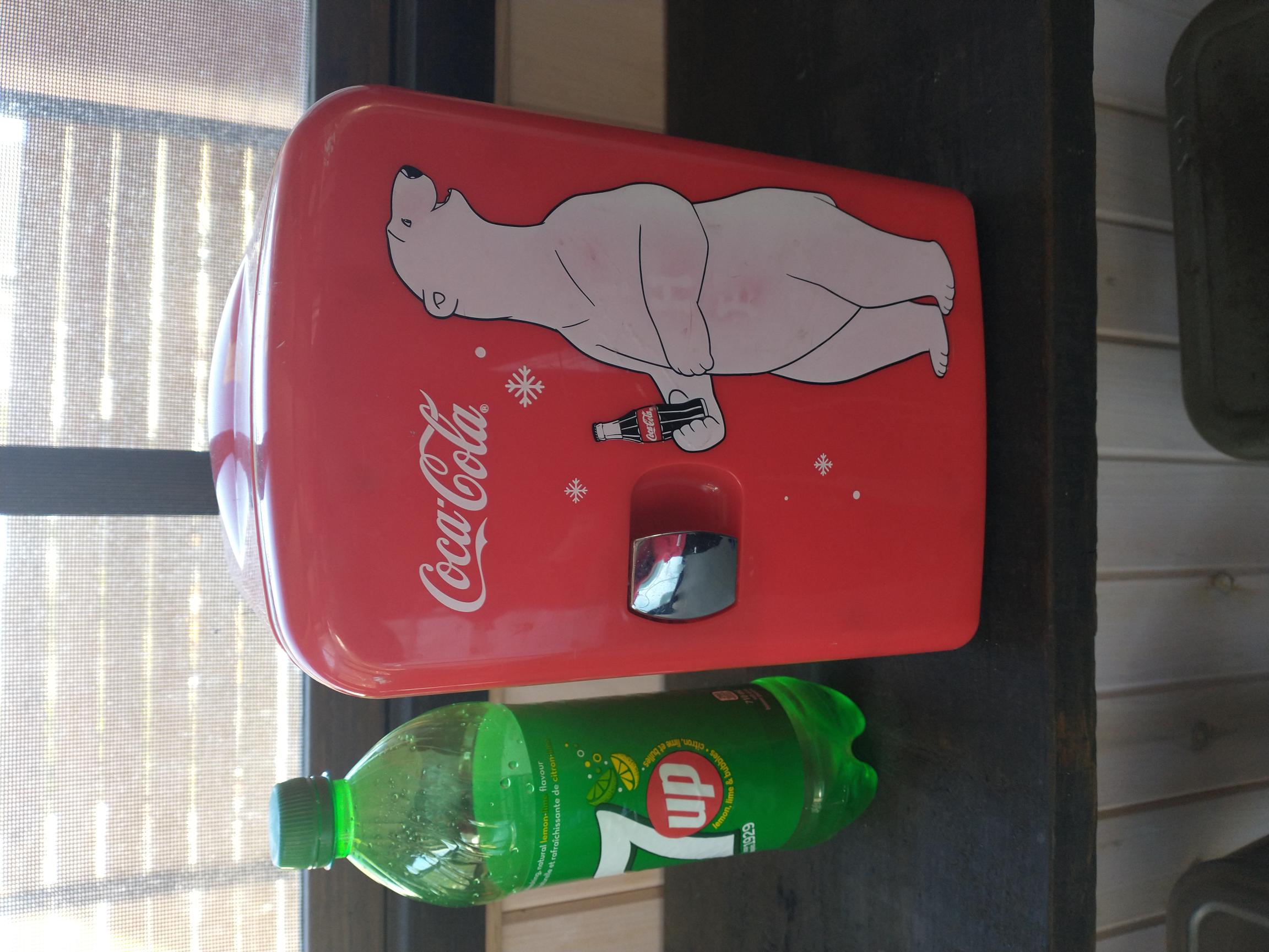 **VENDU**Mini-frigo/réchaud Coke Coca-Cola